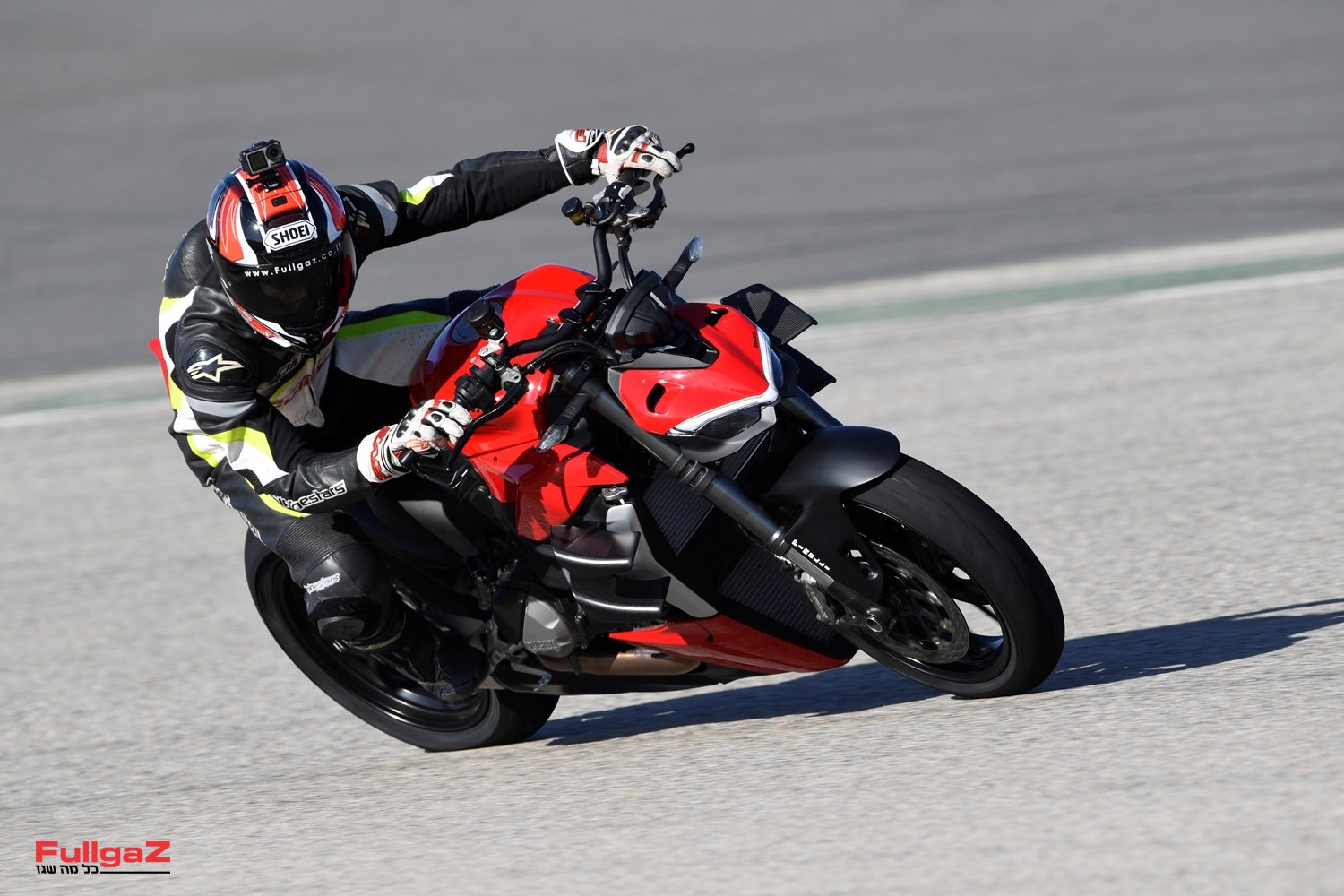 חדשים בארץ: דוקאטי פניגאלה V4 וסטריטפייטר V2 החדשים - FullgaZ