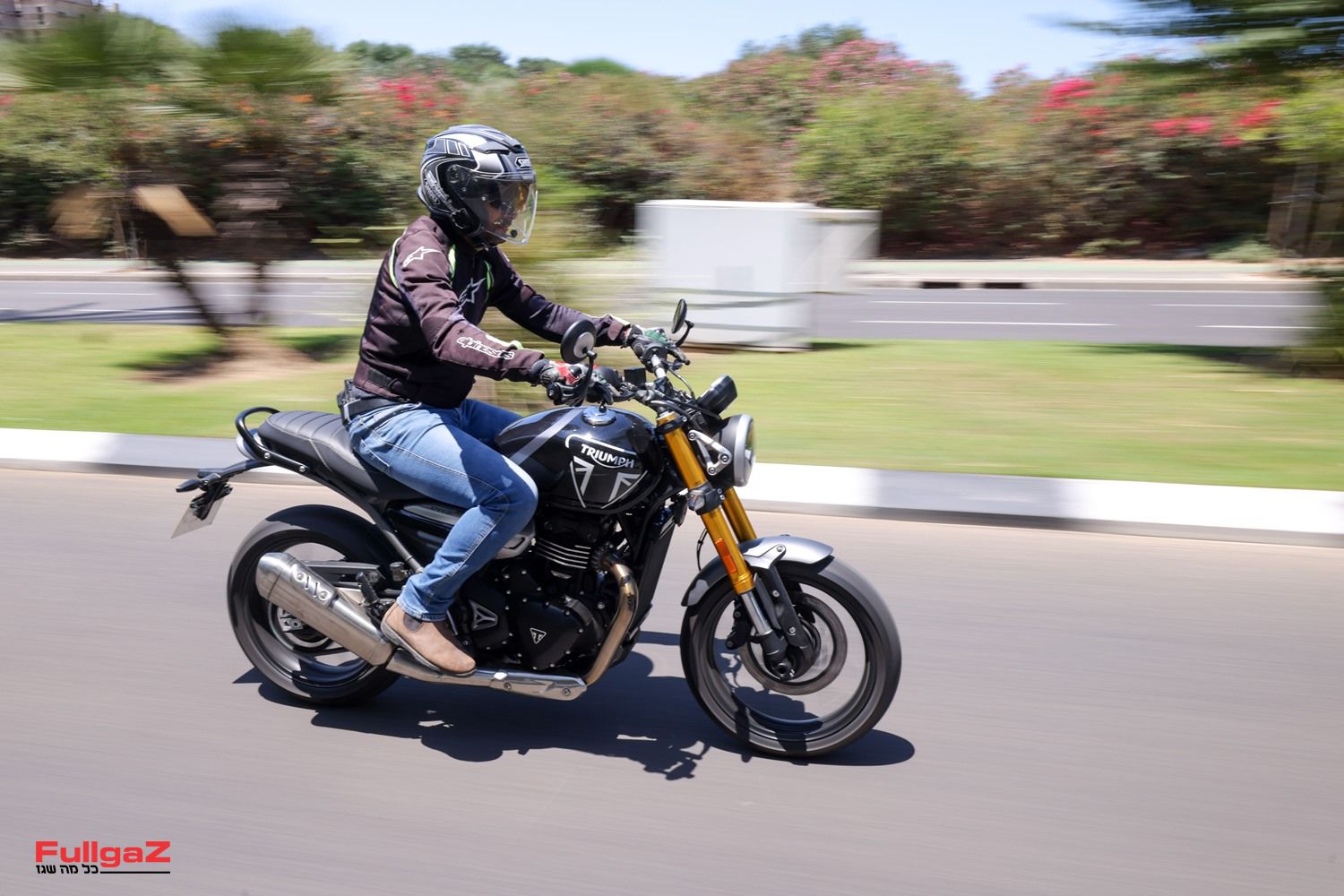 טריומף ספיד 400 וסקרמבלר 400X בהשקה מקומית - FullgaZ