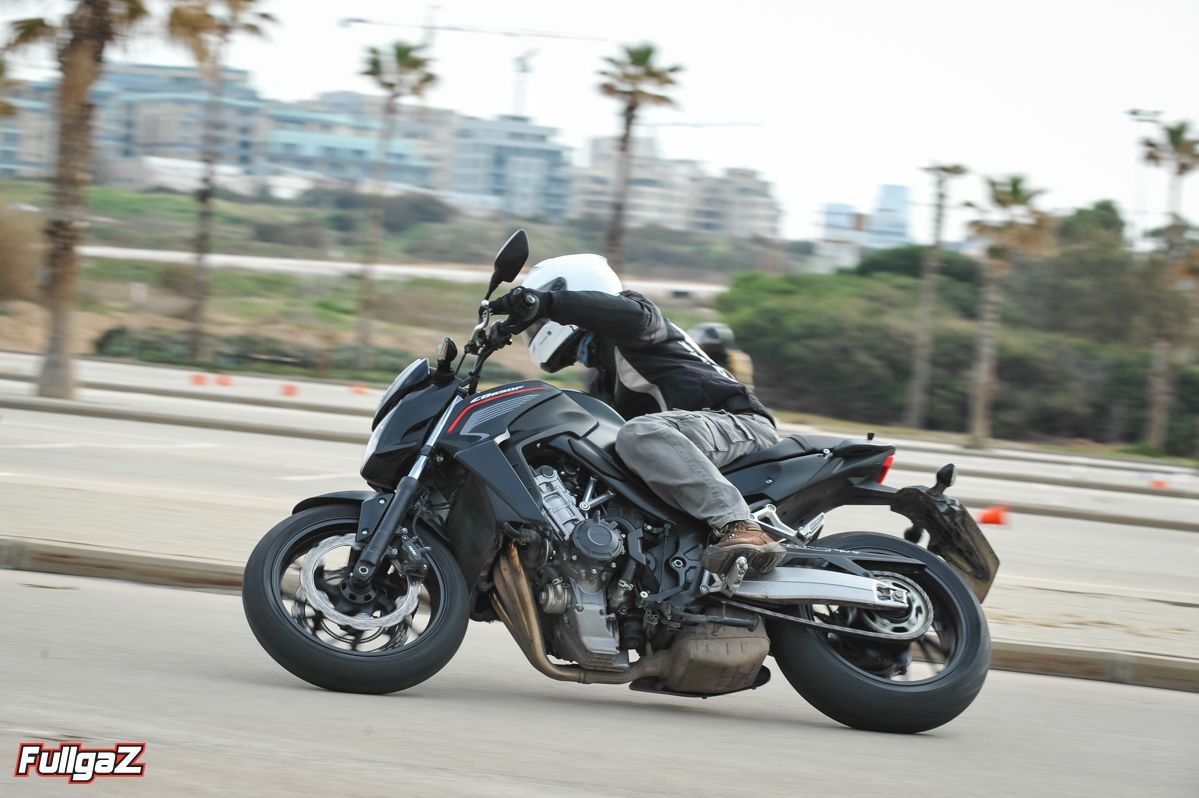 הונדה CB650F במבחן ארוך טווח – חודש רביעי - FullgaZ