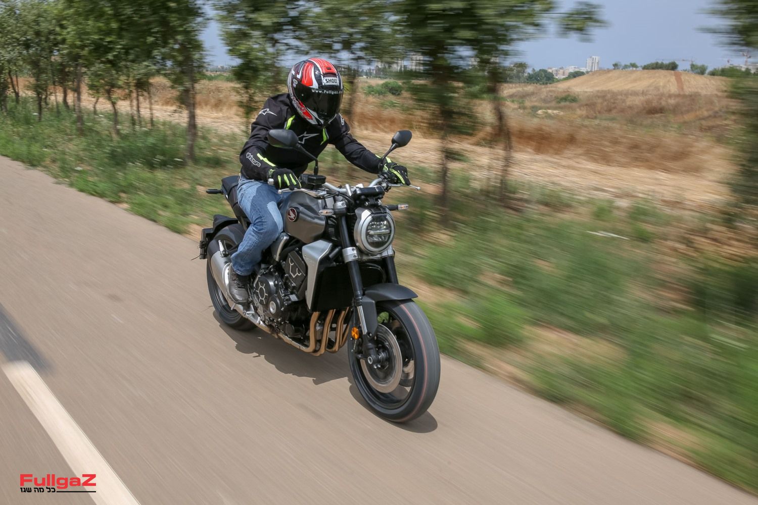 רכיבה ראשונה: הונדה CB1000R החדש - FullgaZ
