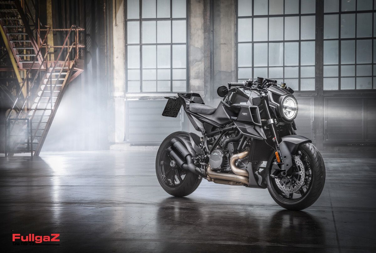 בראבוס חושפת את ה-1300R של 2023 - FullgaZ