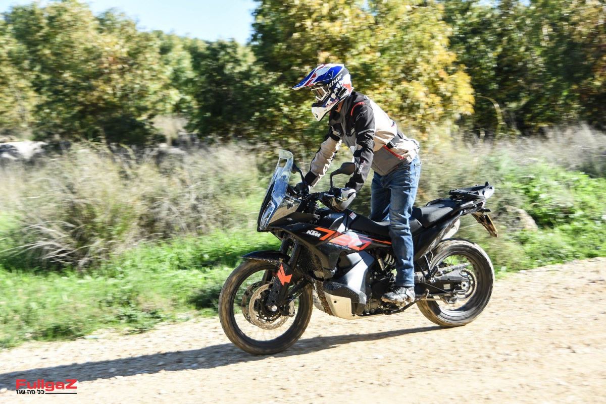 רכיבה ראשונה: ק.ט.מ 790 אדוונצ'ר 2024 - האוסטרי מסין - FullgaZ